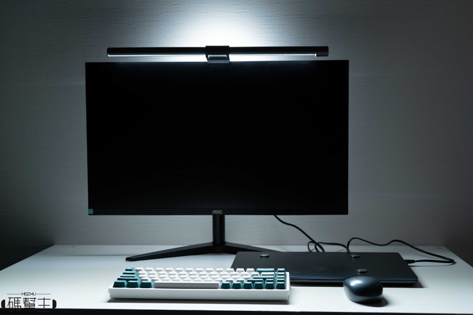 Elesense 螢幕掛燈 Uni-Light v.s. Gemini-Light 比較 & 開箱心得 - mbzhu(碼幫主) | 你的首席 ...